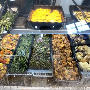 B & M MARKET - Updated December 2025 - 132 Photos & 101 Reviews - 146 ...