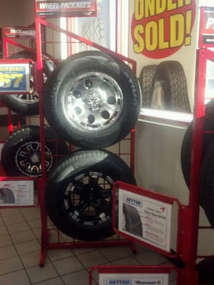 DISCOUNT TIRE - Updated October 2025 - 24 Photos & 120 Reviews - 2707 ...