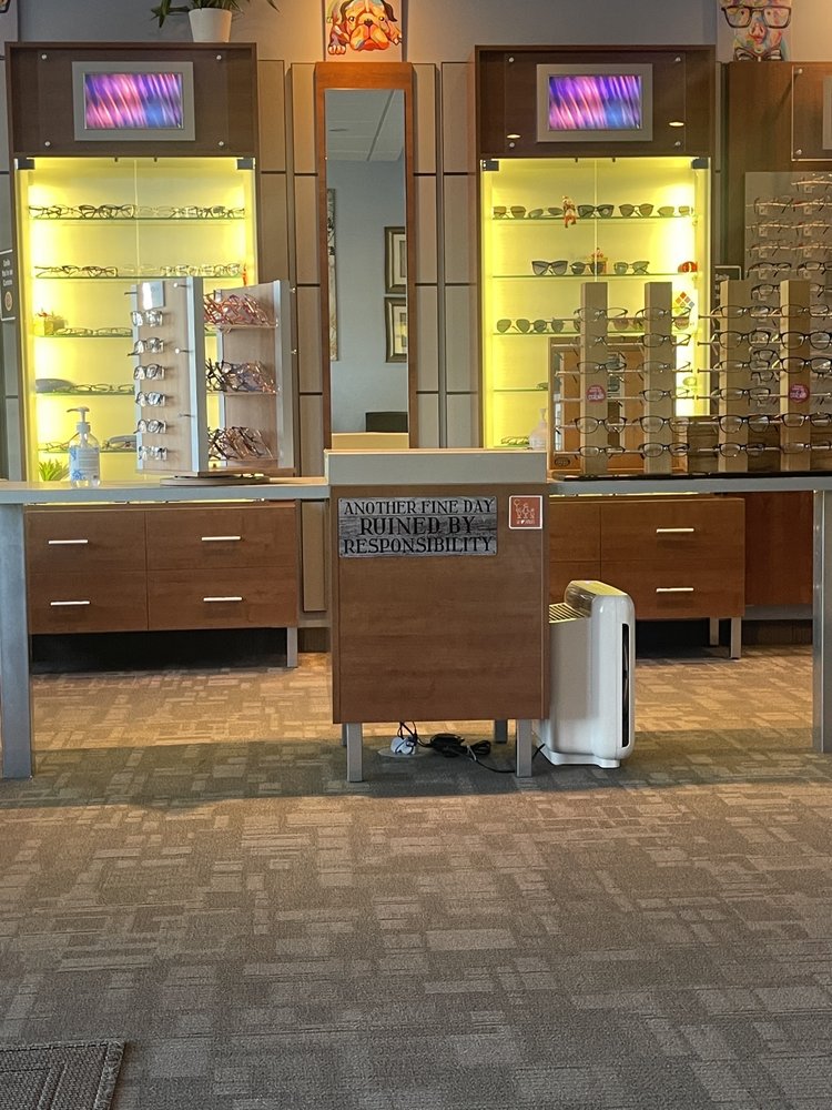 SUMMIT OPTOMETRIC EYE CARE - Updated July 2025 - 137 Photos & 94 ...