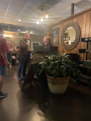 CATFISH HOUSE - Updated January 2026 - 110 Photos & 191 Reviews - 1461 ...