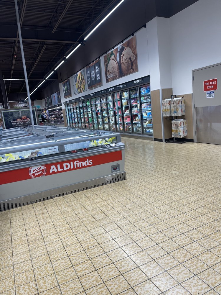 ALDI - Updated July 2025 - 11 Photos - 1200 Southfield Rd, Lincoln Park ...
