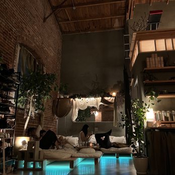 TEA AT SHILOH - Updated May 2025 - 76 Photos & 43 Reviews - 2035 Bay St ...