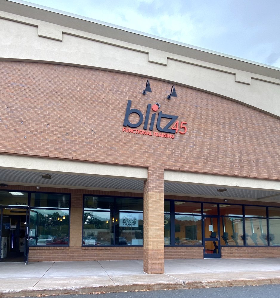 BLITZ 45 - SIMSBURY - Updated May 2024 - 530 Bushy Hill Rd, Simsbury ...