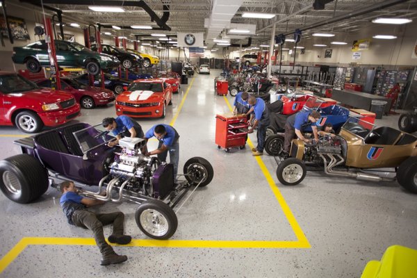 UNIVERSAL TECHNICAL INSTITUTE - Updated December 2025 - 10 Photos & 18 ...