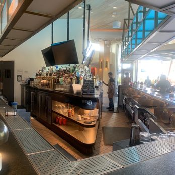 ROGER BAR & RESTAURANT - 708 Photos & 231 Reviews - 800 Moffett Blvd ...