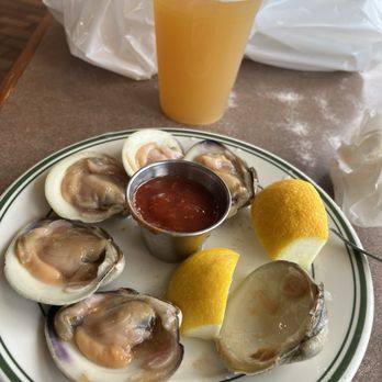 PETER’S CLAM BAR - Updated November 2024 - 1147 Photos & 681 Reviews ...