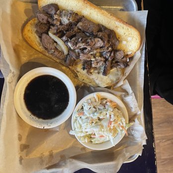 SIDELINES BEER HOUSE - Updated June 2024 - 33 Photos & 93 Reviews - 518 ...