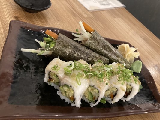 FULL MOON SUSHI - Updated June 2024 - 240 Photos & 414 Reviews - 647 ...