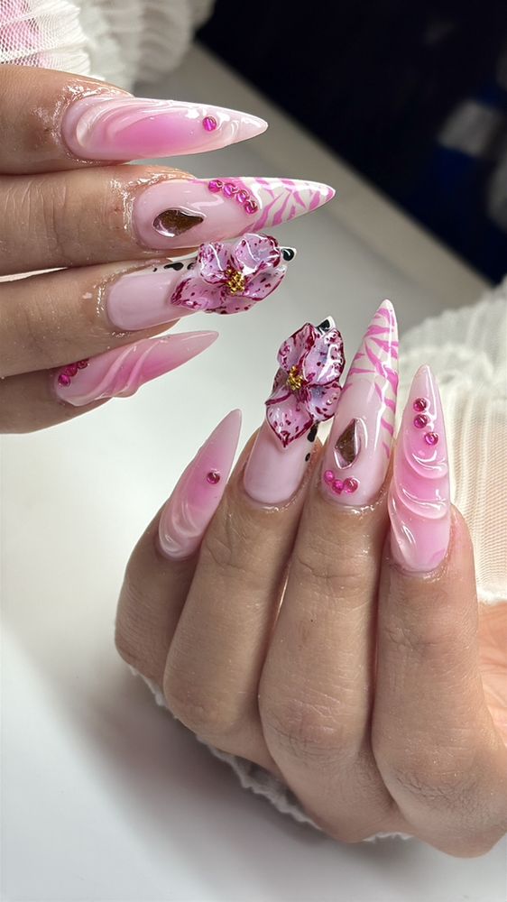 QUEEN’S NAILS - Updated May 2025 - 1489 Photos & 138 Reviews - 18300 ...