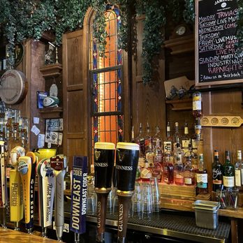 THE SHASKEEN - Updated January 2026 - 70 Photos & 151 Reviews - 909 Elm ...