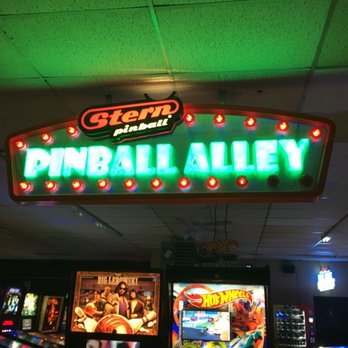 POCKETEER BILLIARDS AND BAR - Updated December 2025 - 262 Photos & 38 ...