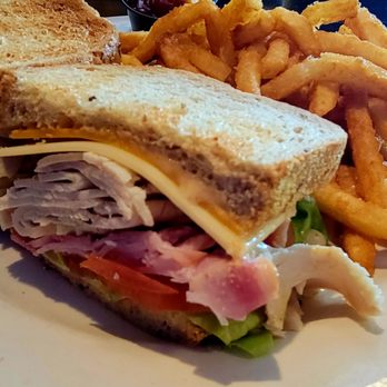 GOLD NUGGET TAVERN & GRILLE - Updated March 2025 - 208 Photos & 336 ...