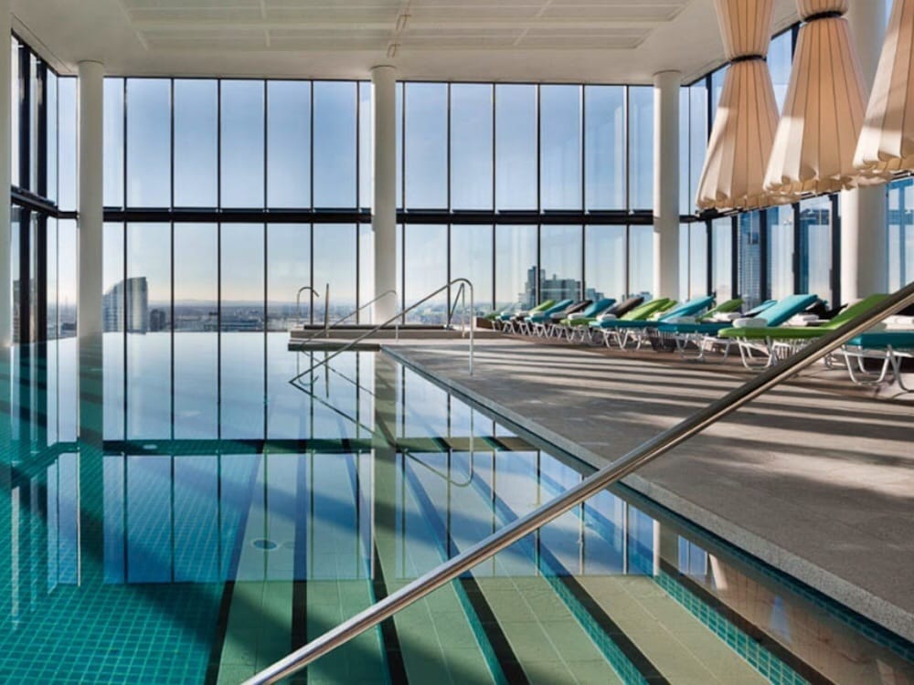 CROWN PROMENADE HOTEL - Updated October 2024 - 8 Whiteman St, Melbourne ...