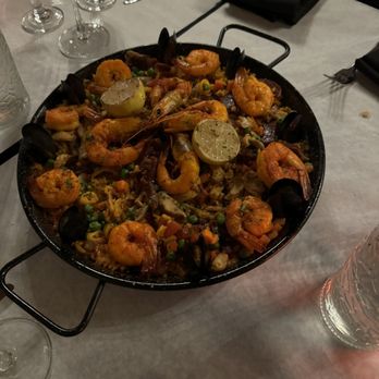 VALENCIA - Updated August 2024 - 33 Photos & 46 Reviews - 315 N Vermont ...