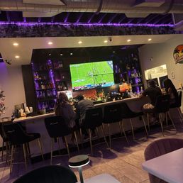 GROOVES KITCHEN AND DAIQUIRIS - Updated October 2025 - 45 Photos & 24 ...