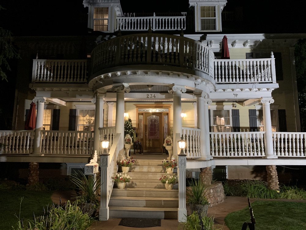 BIG YELLOW INN - Updated May 2024 - 69 Photos & 29 Reviews - 234 S ...