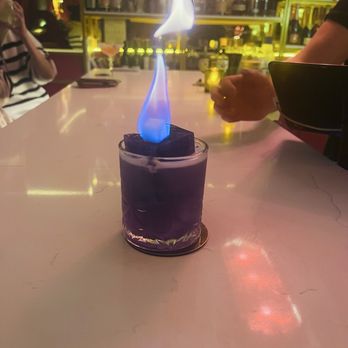 SCARLET LOUNGE - Updated December 2025 - 63 Photos & 103 Reviews - 468 ...