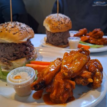 MARGIES BAR AND GRILL - Updated January 2025 - 61 Photos & 60 Reviews ...