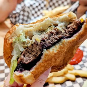 COMMONWEALTH BAR & STAGE - Updated August 2025 - 52 Reviews - 731 10 ...