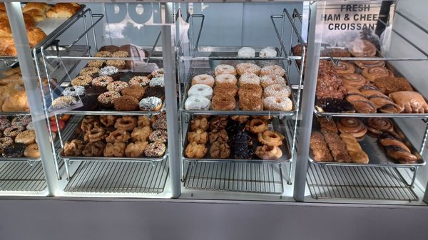 MANNA DONUTS - Updated December 2025 - 60 Photos & 124 Reviews - 846 E ...