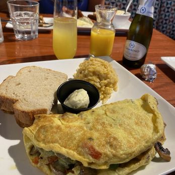 GREEN TURTLE INN - Updated February 2025 - 622 Photos & 623 Reviews ...