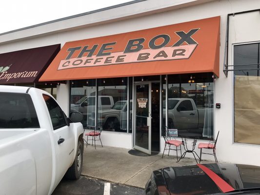 THE BOX COFFEE BAR - Updated August 2025 - 18 Reviews - 2916 N Laurent ...