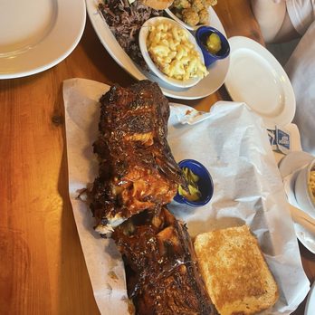 CUE BARBECUE - Updated December 2025 - 261 Photos & 574 Reviews - 13700 ...