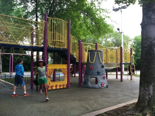 MARKWARD PLAYGROUND - Updated October 2025 - 10 Photos - 400 S Taney St ...