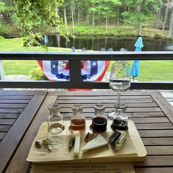 THREE HAMMERS WINERY - Updated October 2025 - 231 Photos & 91 Reviews - 877 Welcome Lake Rd ...
