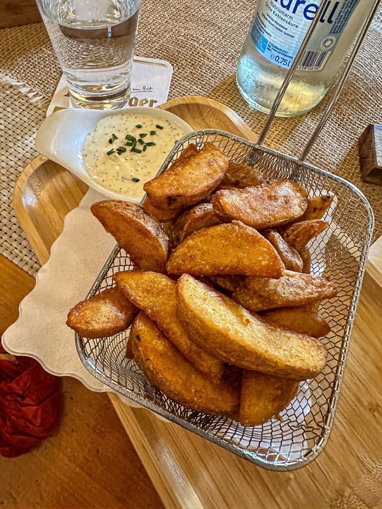 GASTHOF ROTHAUS - Updated December 2024 - 13 Photos - An der L 46 ...