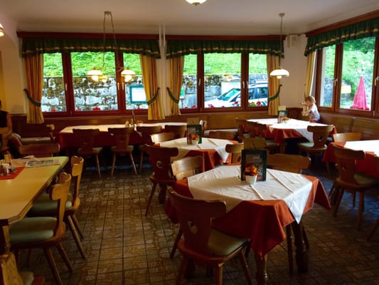 GASTHAUS GOSAUSEE RESTAURANT - 12 Photos - Gosau 395, Gosau ...
