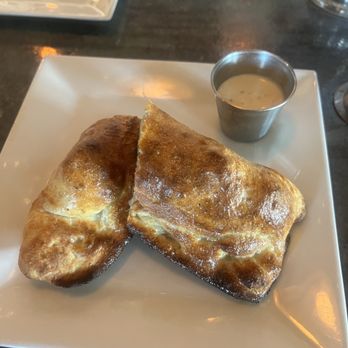 THE GOVERNESS BAR & RESTAURANT - Updated October 2025 - 39 Photos & 31 ...