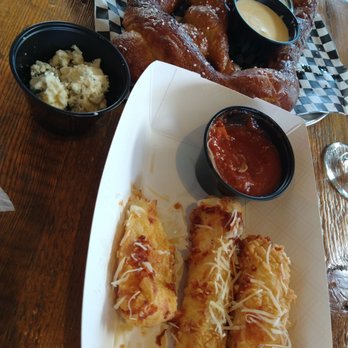 COMMONHOUSE ALEWORKS - Updated December 2024 - 295 Photos & 162 Reviews ...