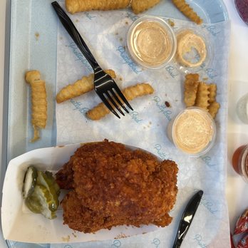 PRETTY BIRD HOT CHICKEN - PARK CITY - Updated June 2025 - 72 Photos ...