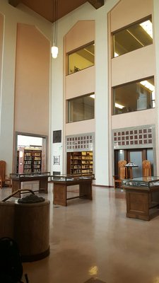 BERKELEY PUBLIC LIBRARY - Updated May 2026 - 155 Photos & 132 Reviews ...