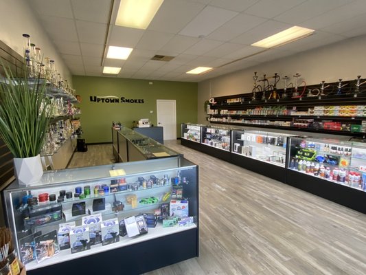 UPTOWN SMOKES - Updated December 2025 - 8624 Purdue Rd, Indianapolis ...