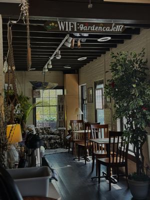 WEBSTER GROVES GARDEN CAFE - Updated October 2025 - 71 Photos & 71 ...