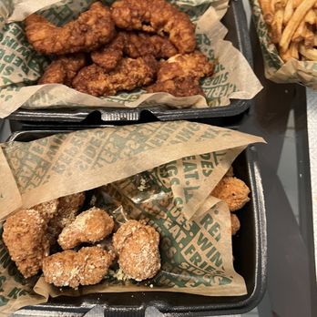 WINGSTOP - Updated January 2026 - 78 Photos & 83 Reviews - 10019 N Dale ...