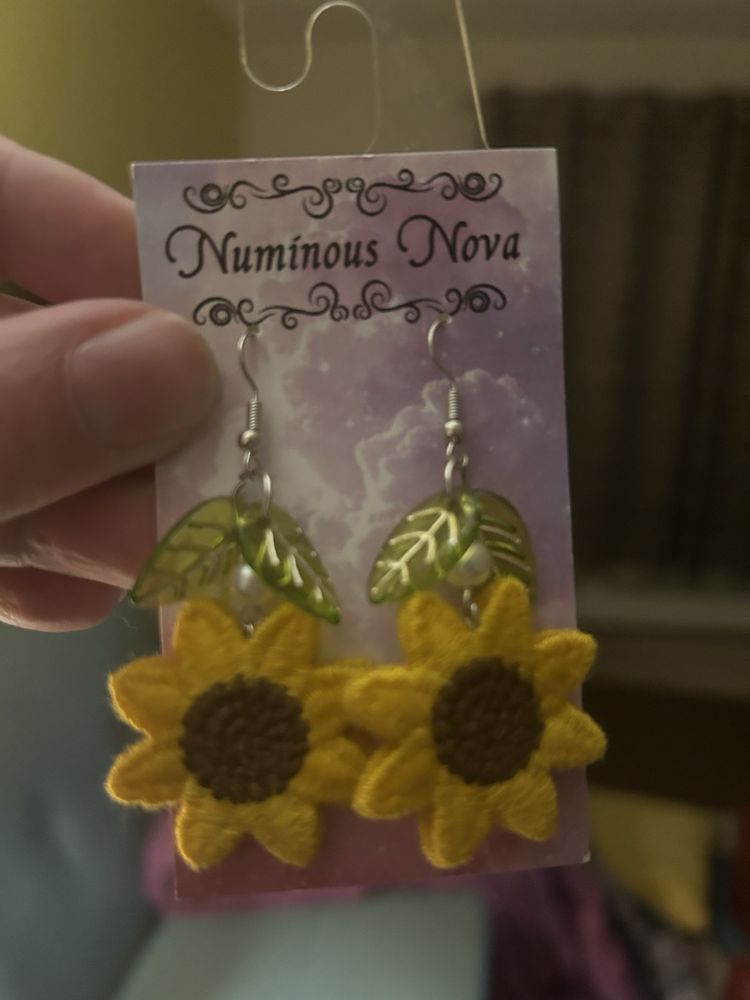 THE JUNQUE CELLAR - Updated December 2025 - 36 Photos & 35 Reviews ...