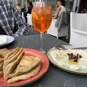 LEMONIA - Updated June 2025 - 89 Photos & 112 Reviews - 89 Regents Park ...