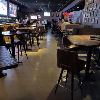 KINGS DINING & ENTERTAINMENT - Updated October 2024 - 149 Photos & 263 ...