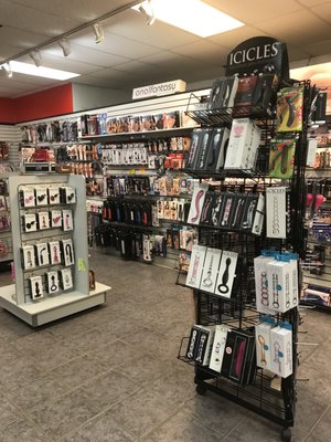 INTIMATE IDEAS - Updated July 2025 - 32 Photos - 36443 Warren Rd ...