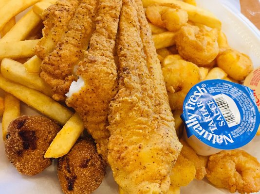 CAMILEAUX’S LOW COUNTRY BOIL & WINGS - 80 Photos & 89 Reviews - 1660 ...