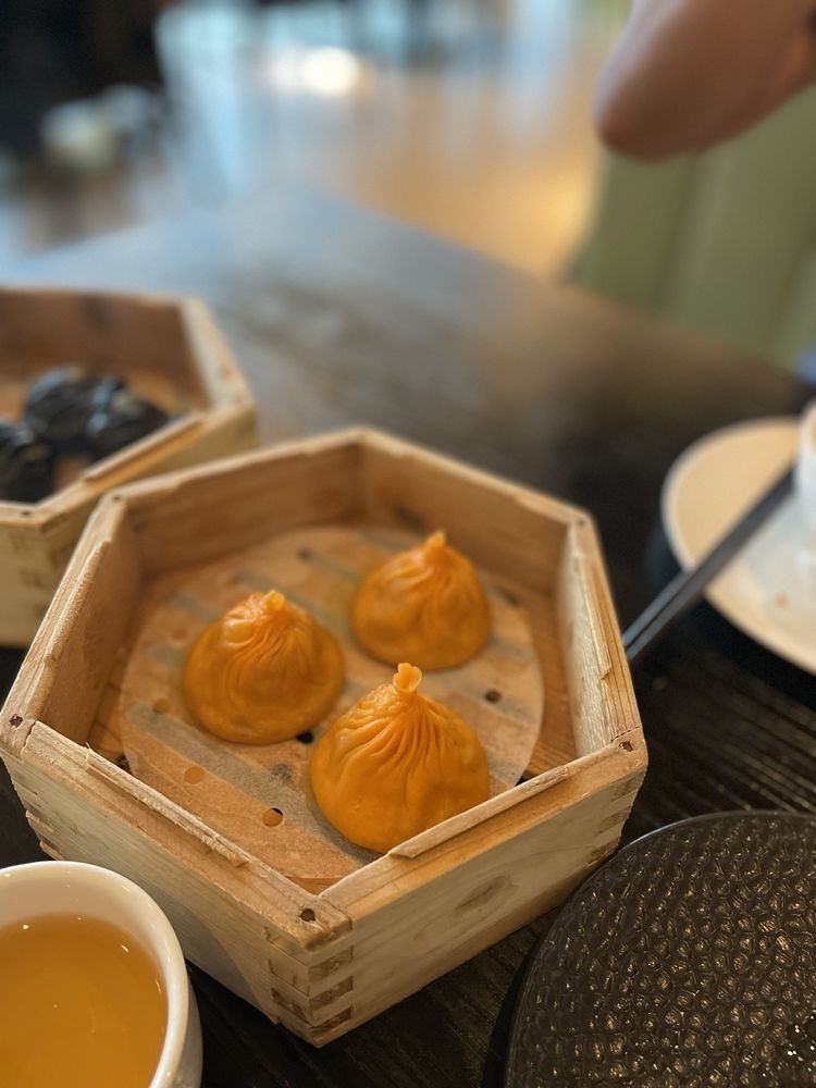 DIM SUM LIBRARY - Updated July 2025 - 164 Photos & 31 Reviews - 金鐘道88號 ...