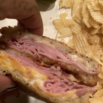 WOODSIDE DELI - Updated September 2024 - 184 Photos & 243 Reviews ...