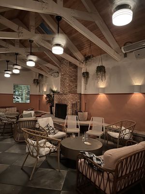 THE HI-LO - Updated January 2026 - 58 Photos & 53 Reviews - 1108 N ...