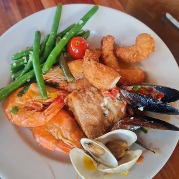 WHALE HARBOR RESTAURANT & SEAFOOD BUFFET - Updated August 2024 - 515 ...