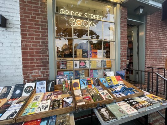 BRIDGE STREET BOOKS - Updated March 2025 - 25 Photos & 78 Reviews ...