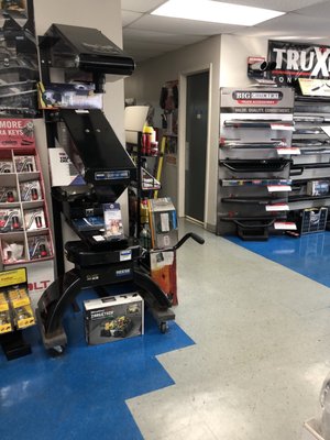 MASTER HITCH - 31 Photos & 78 Reviews - 5300 Glenmont Dr, Houston ...