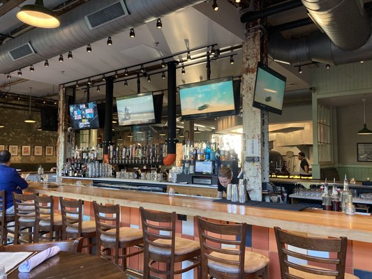 B2 BISTRO + BAR - Updated October 2025 - 323 Photos & 302 Reviews - 701 ...